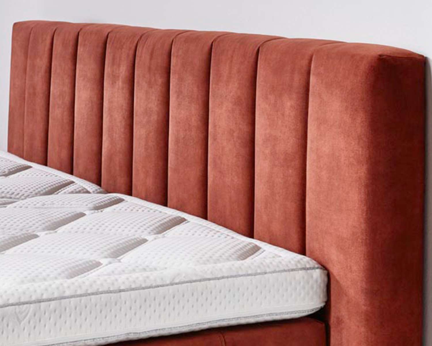 Complete boxspring met hoofdbord, kies zelf het gewenste comfort en de ...